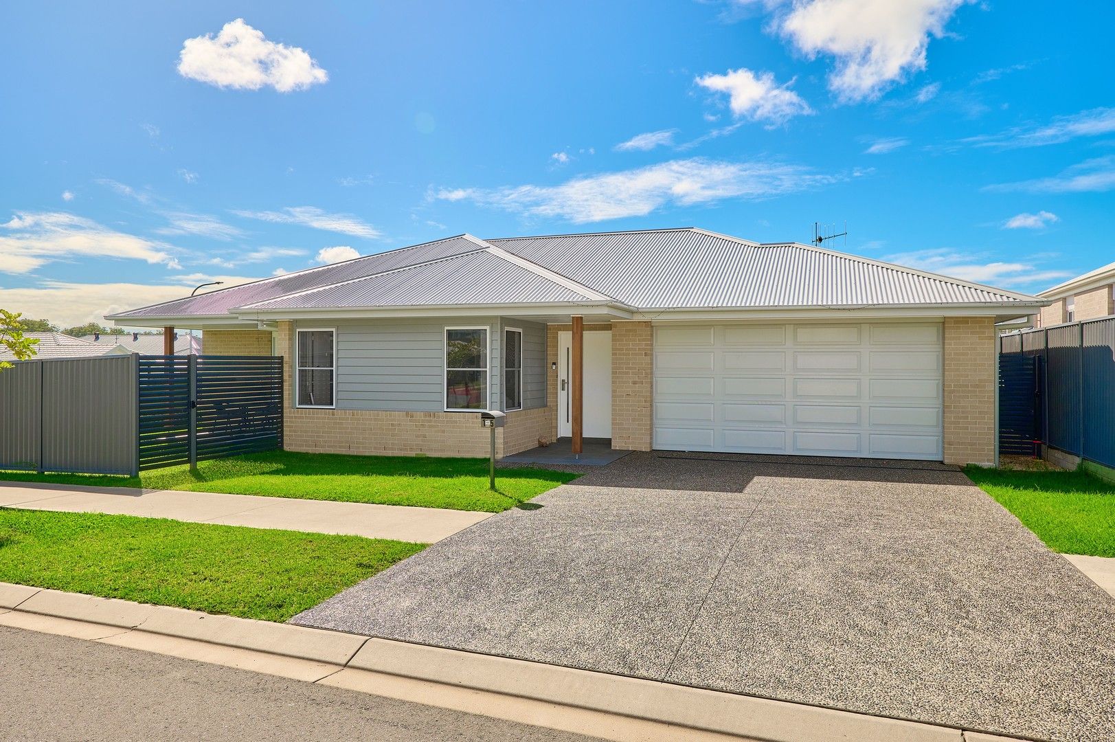 5 Field Street, Thrumster NSW 2444 | Domain