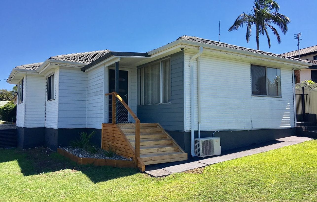 10 Lakeside Drive, Kanahooka NSW 2530 - House For Rent | Domain