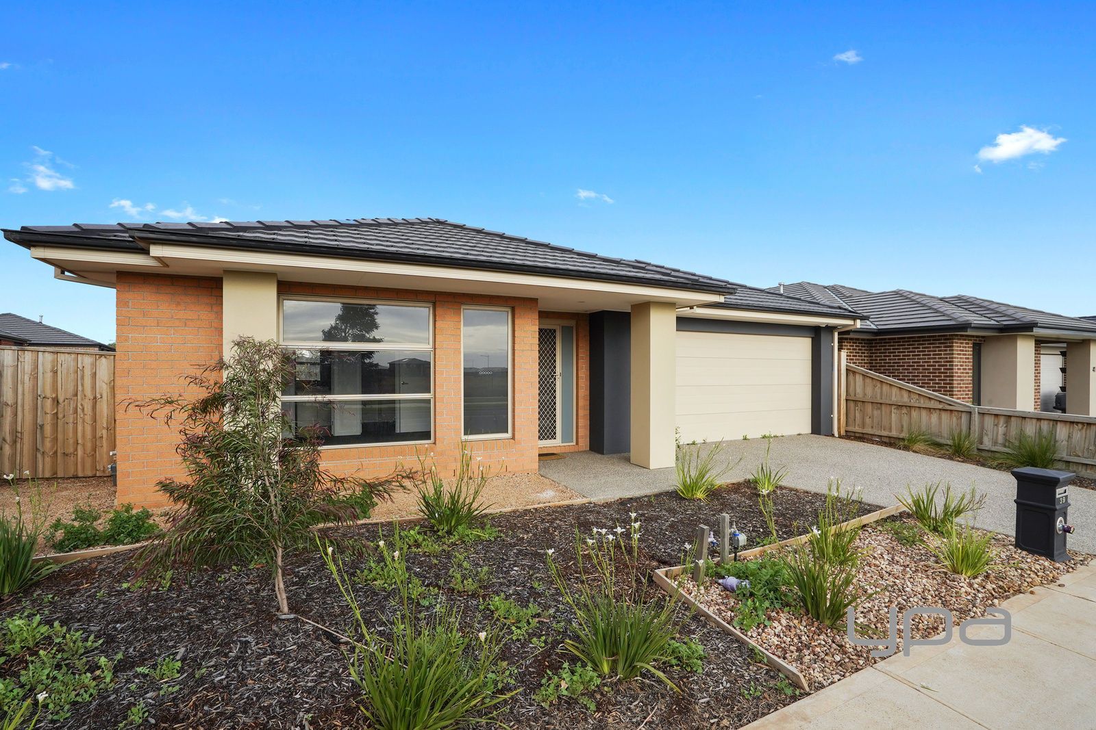 Sold 39 Treeve Parkway, Werribee VIC 3030 on 11 Dec 2019 - 2015858249 ...