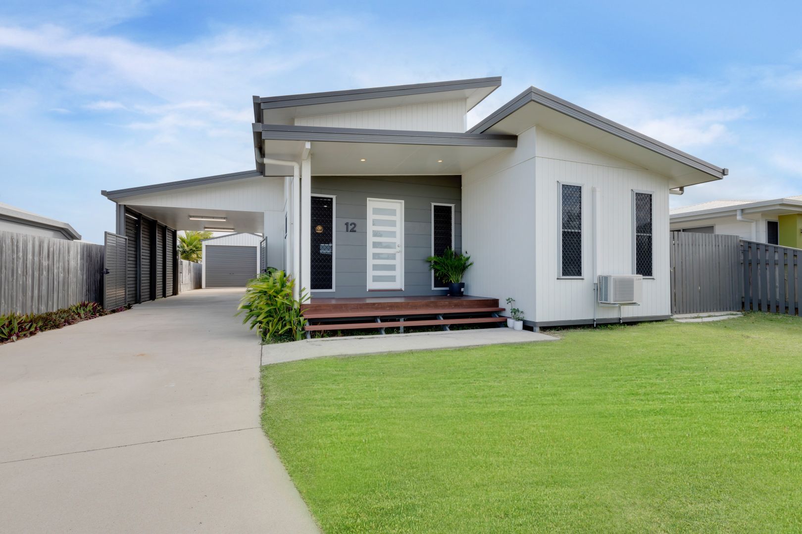 12 Montgomery Street, Rural View | Property History & Address Research ...