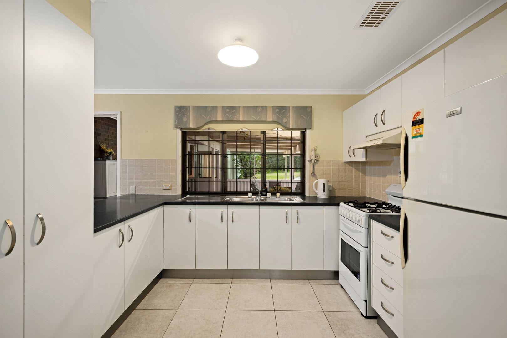 94 Yeates Rd, Beerwah QLD 4519 - House For Rent | Domain