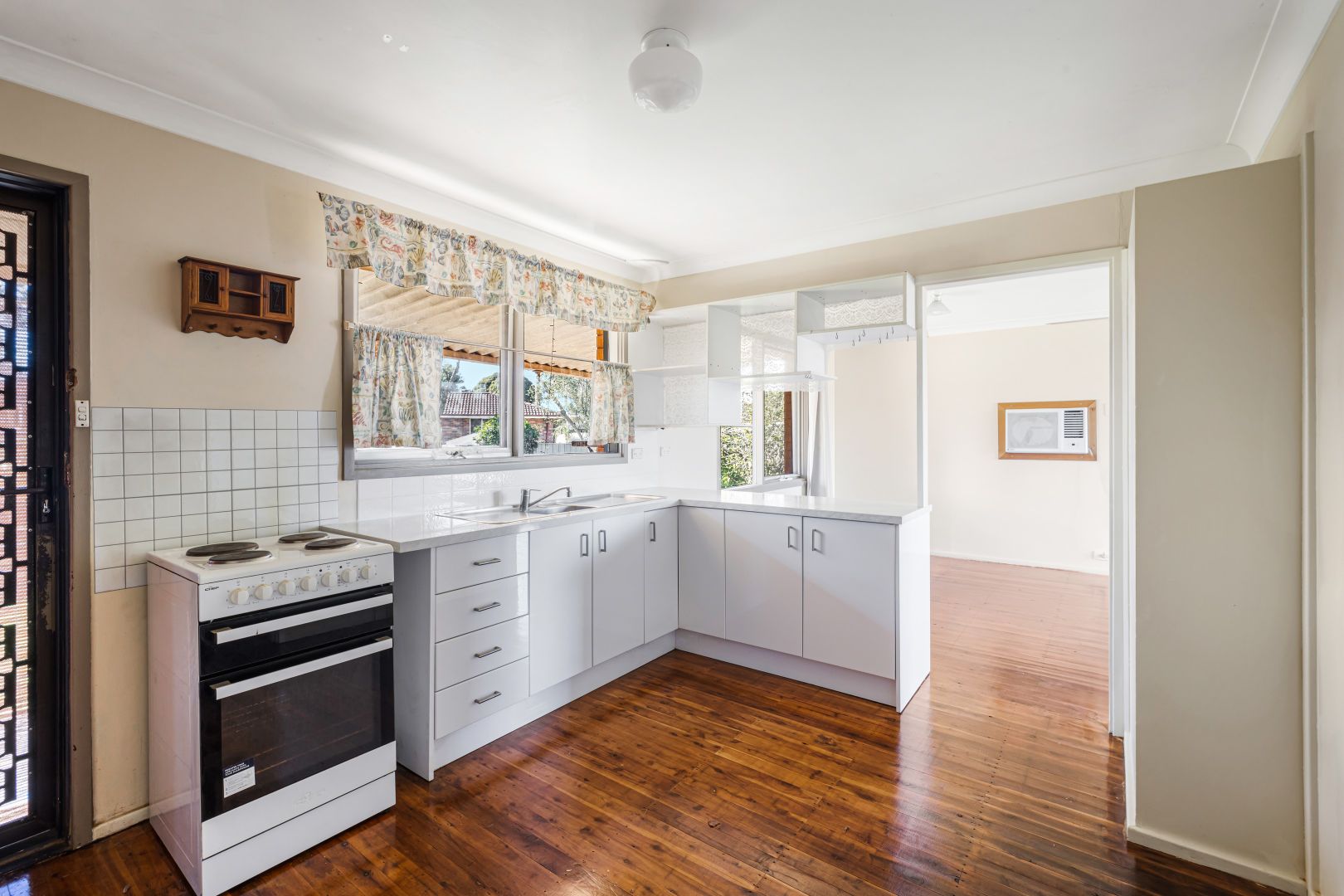 15 Cunningham Place, South Windsor NSW 2756 - House For Rent - $580 ...