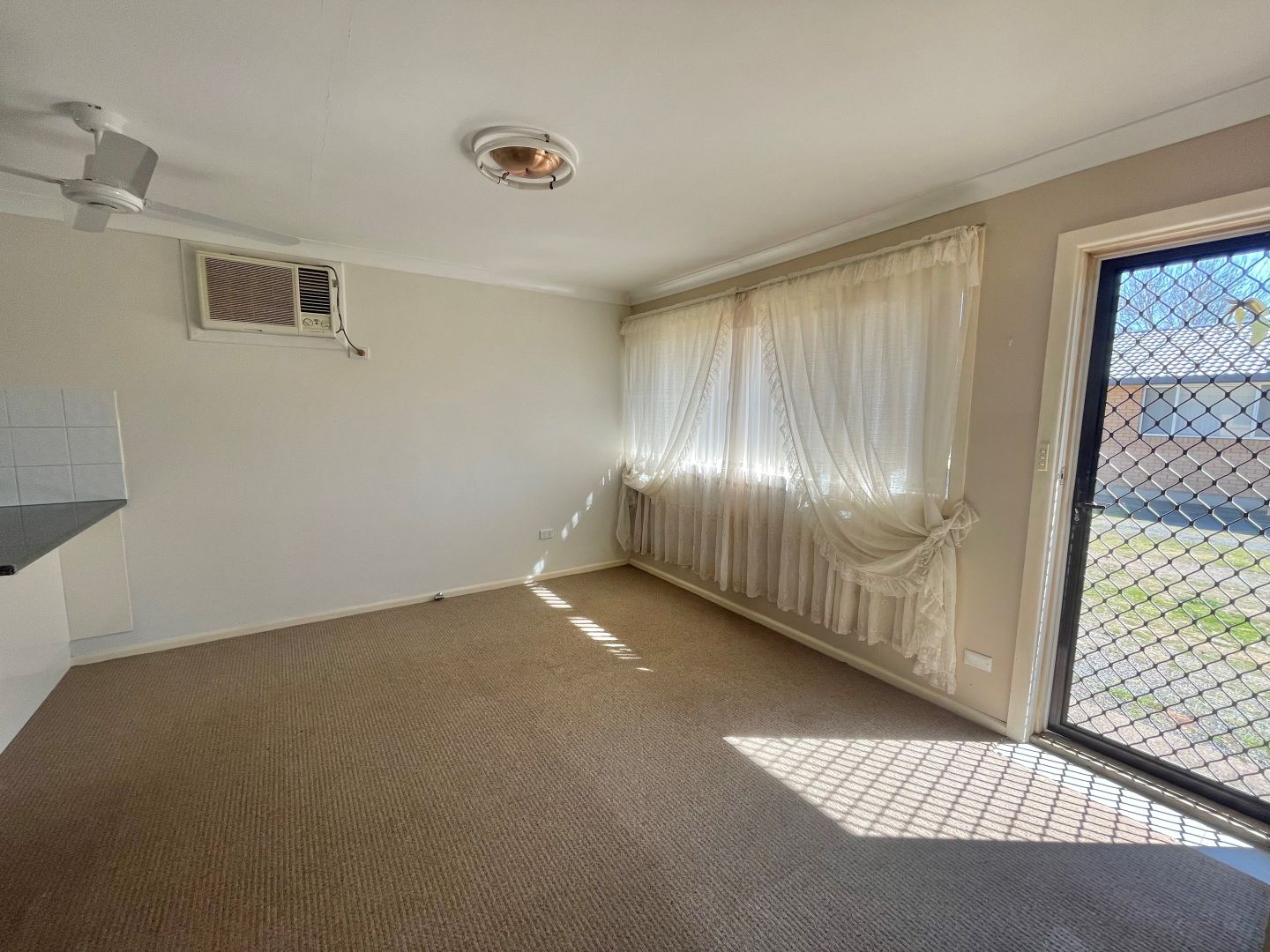 4/17-19 Waddell Street, Canowindra NSW 2804 - Apartment For Rent - $210 ...