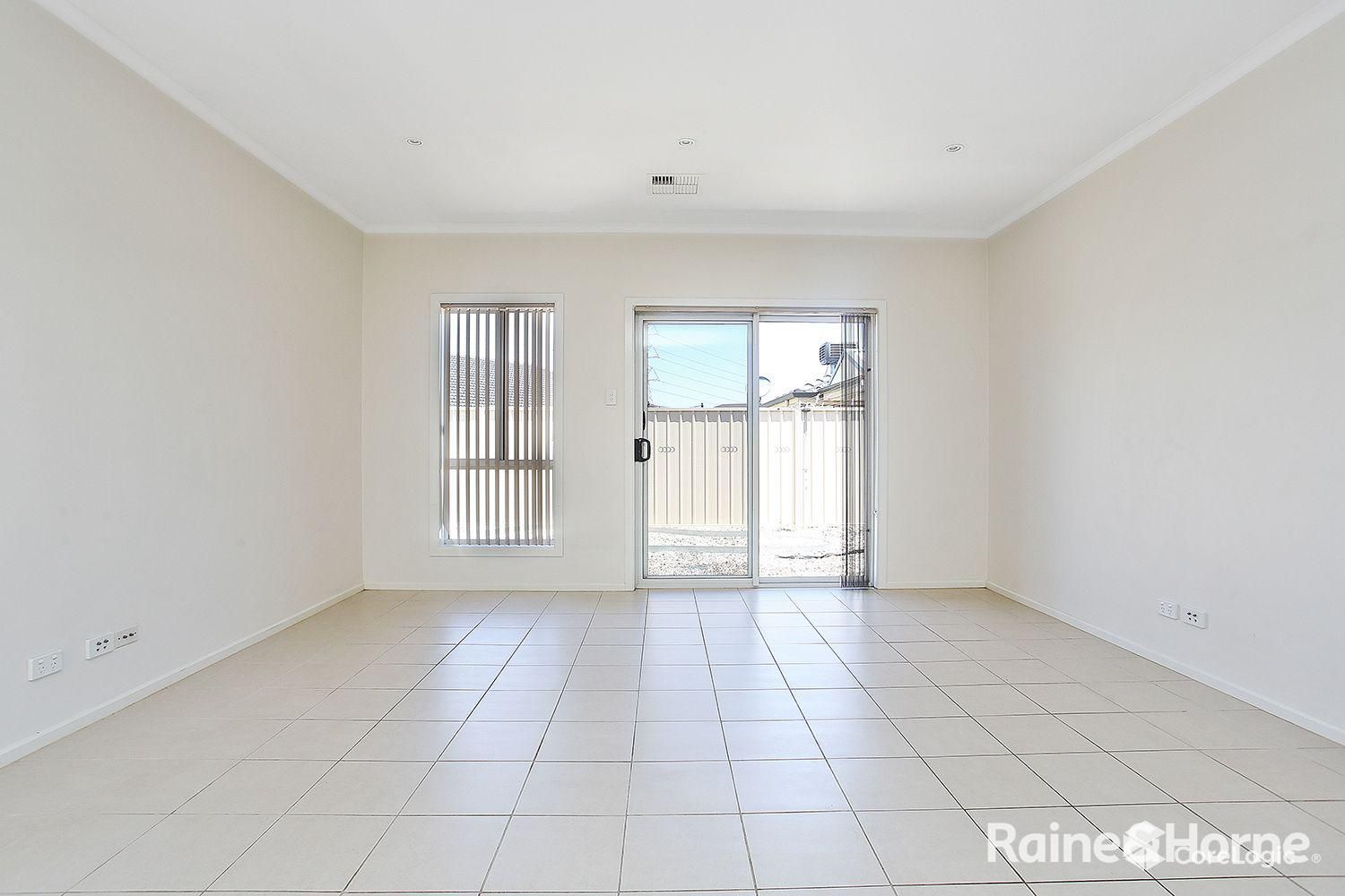 9 Grove Street, Parafield Gardens SA 5107 - House For Rent | Domain