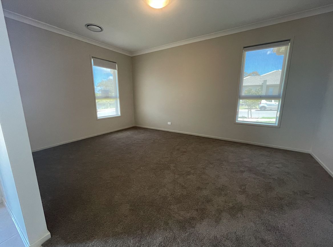 8 Trampore Esplanade, Chisholm NSW 2322 - House For Rent | Domain