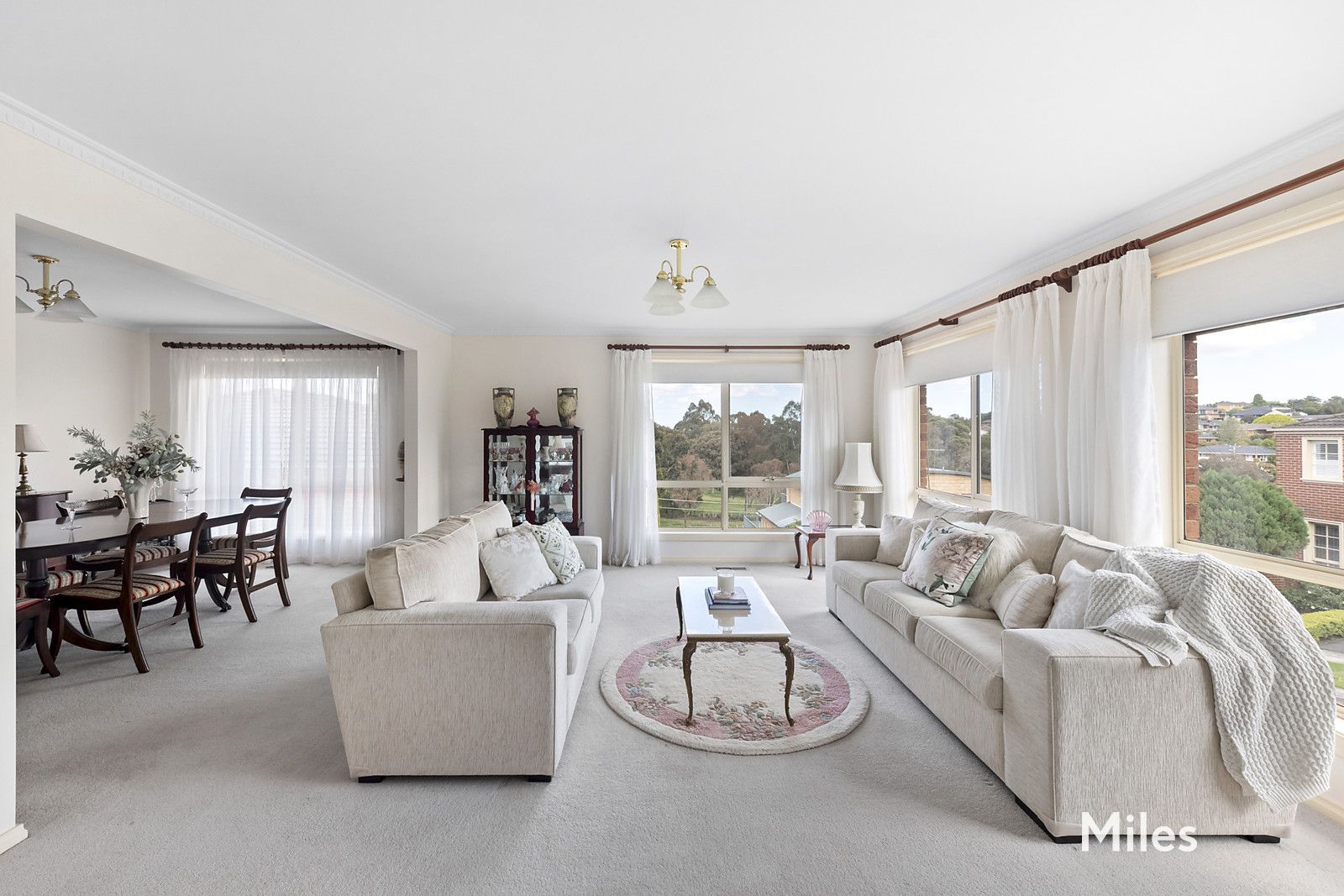 10 Springbank Rise, Viewbank VIC 3084 | Domain