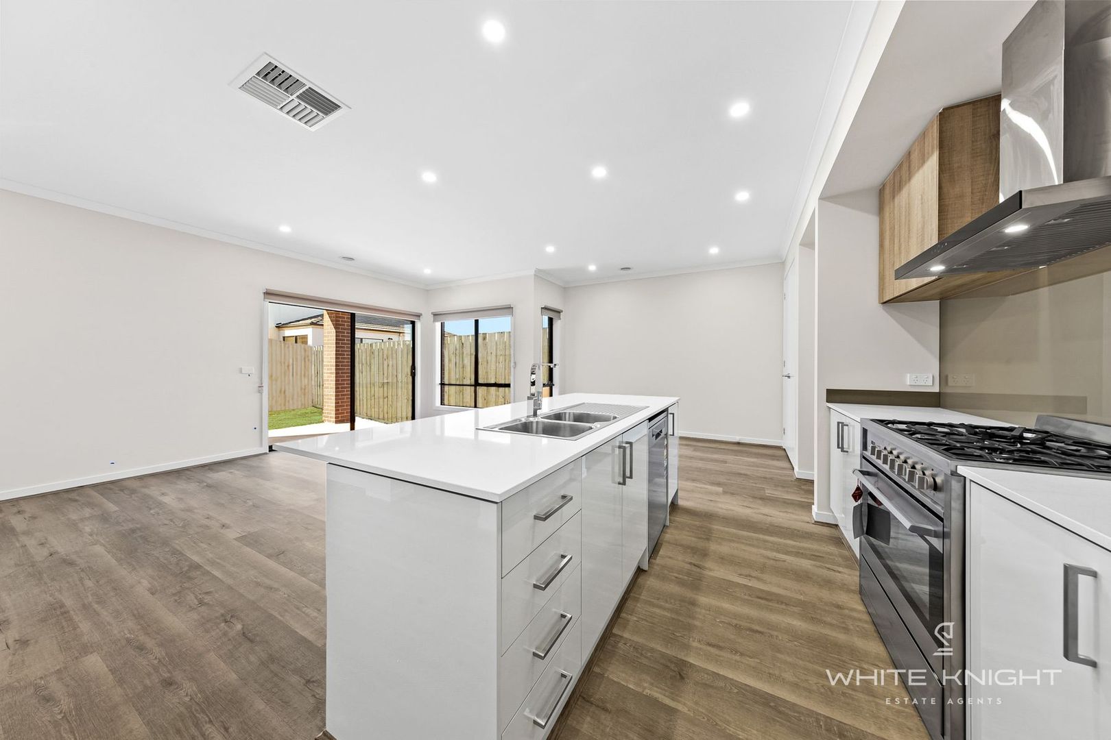 20 Friesian Street, Bonnie Brook VIC 3335 - House For Rent | Domain