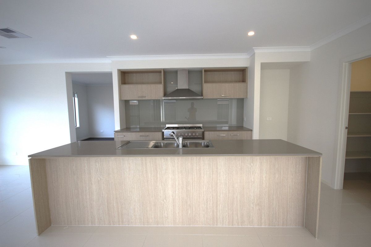 29 Lasio Way, Donnybrook VIC 3064 - House For Rent | Domain