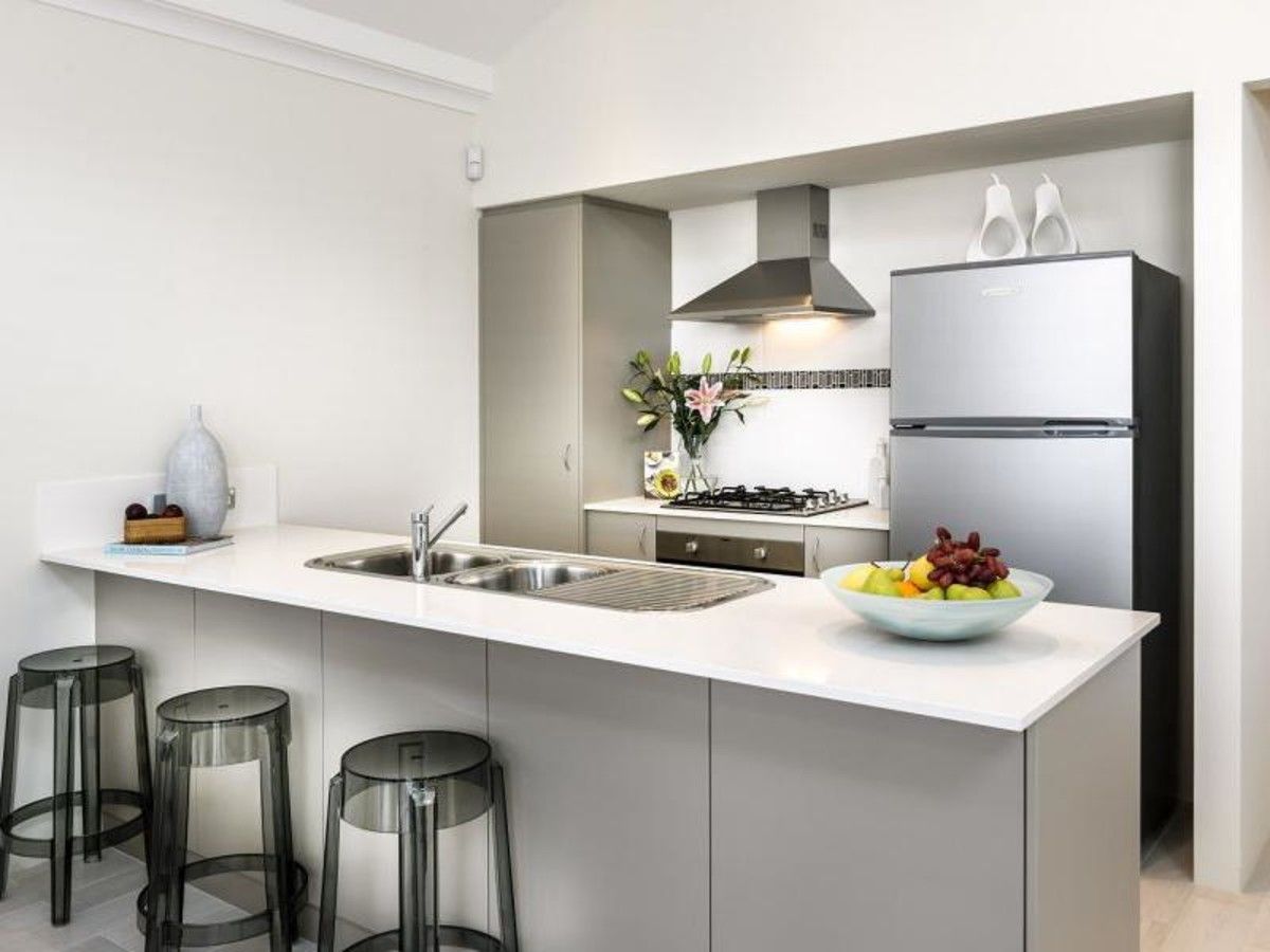 1/68 Napoleon Promenade, Kealy WA 6280 - House For Rent | Domain