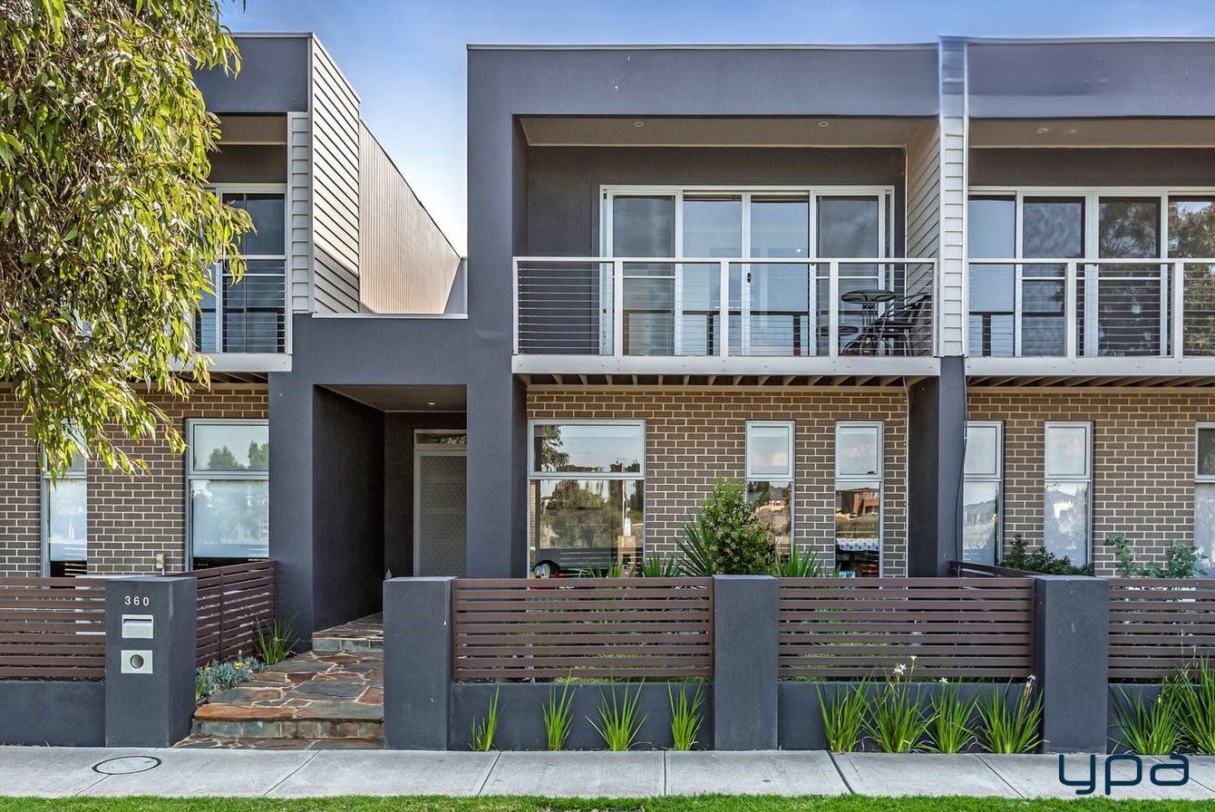360 Boardwalk Boulevard, Point Cook VIC 3030 - Townhouse For Rent | Domain