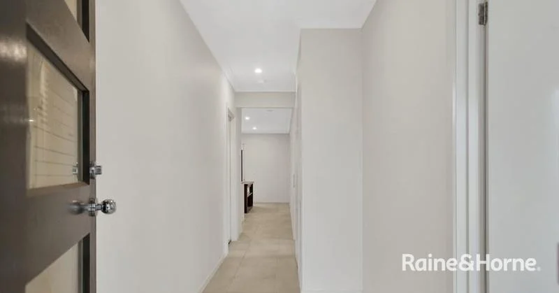 7 Hillgate Grove, Fraser Rise VIC 3336 - House For Rent | Domain