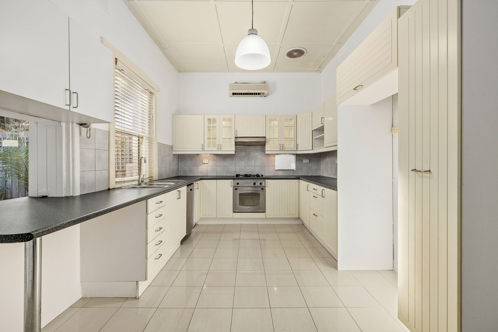 114 Harold Street, Middle Park VIC 3206 - House For Rent | Domain