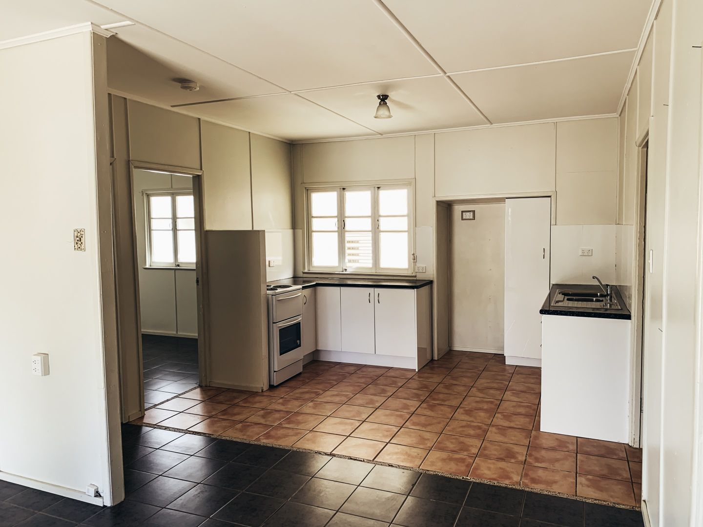 25 Charles Street, Roma | Property History & Address Research | Domain