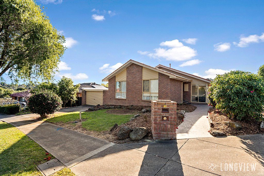 18 Kinkead Crescent, Endeavour Hills | Property History & Address ...