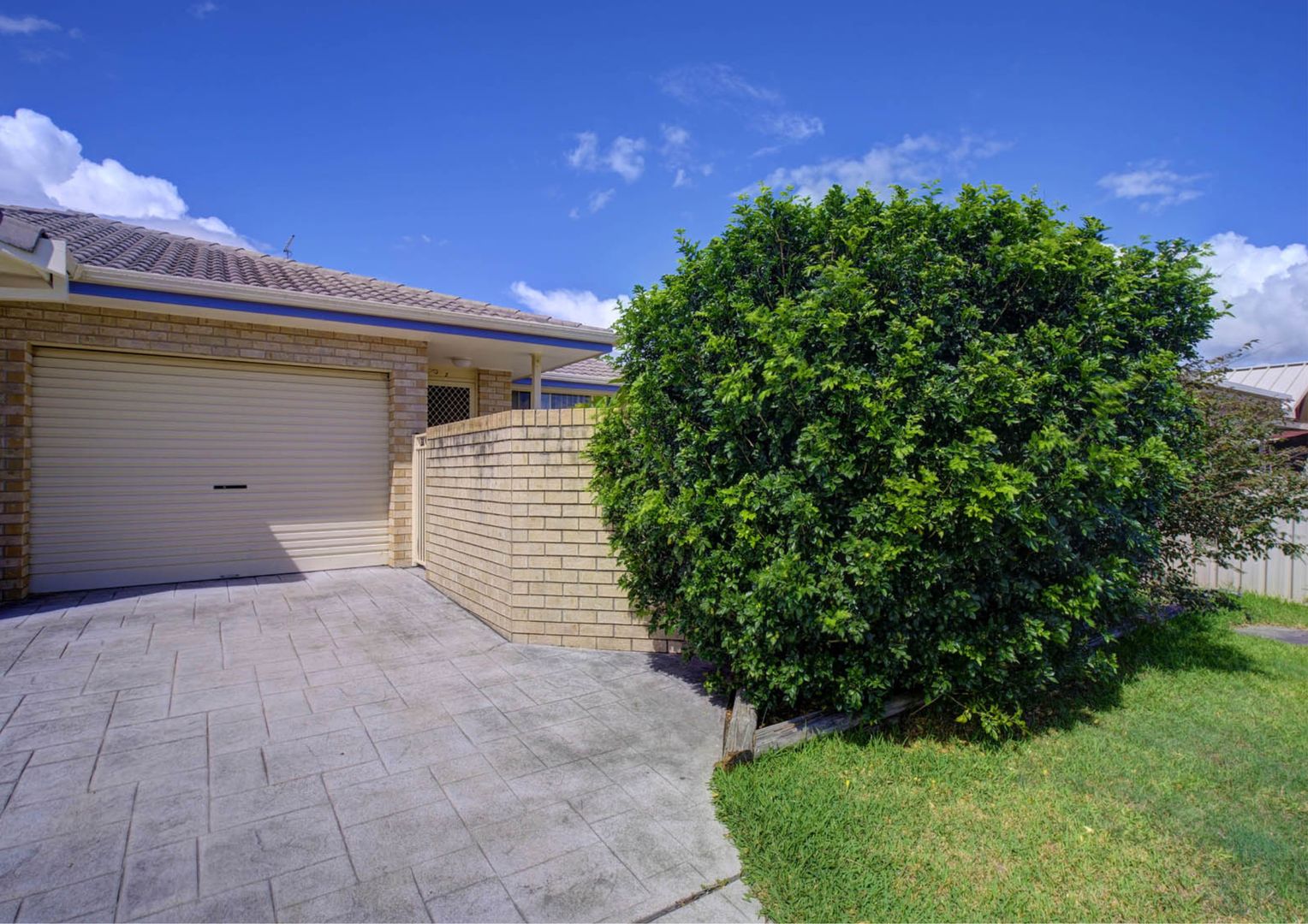 2/7-9 Vista Del Mar Street, Forster NSW 2428 | Domain