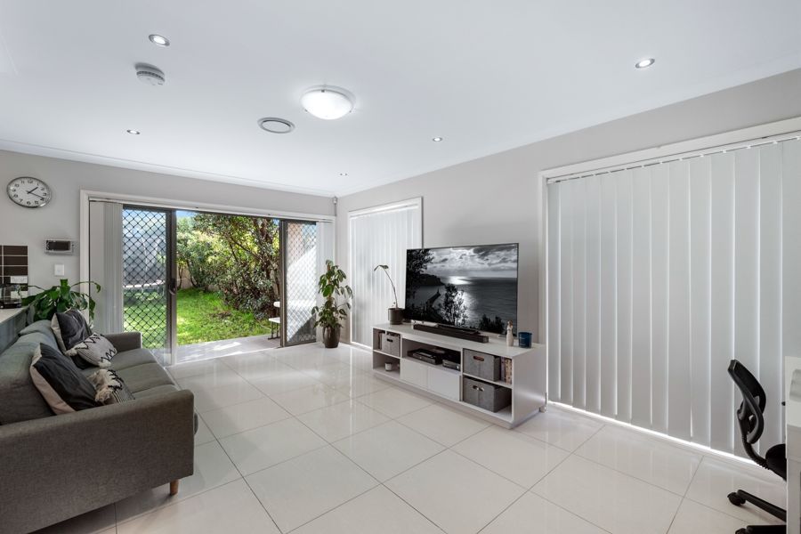 52A & 52B Lenton Crescent, Oakhurst NSW 2761 | Domain