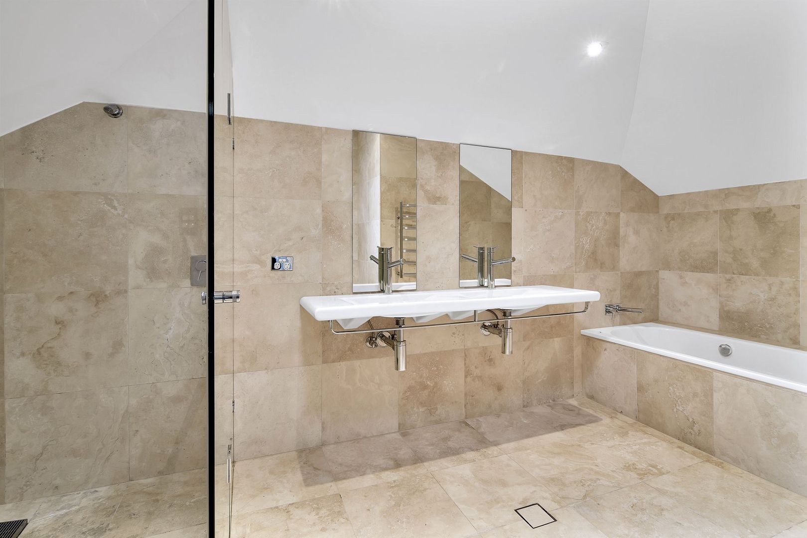 13B Lower Wycombe Road, Neutral Bay NSW 2089 - Apartment For Rent ...