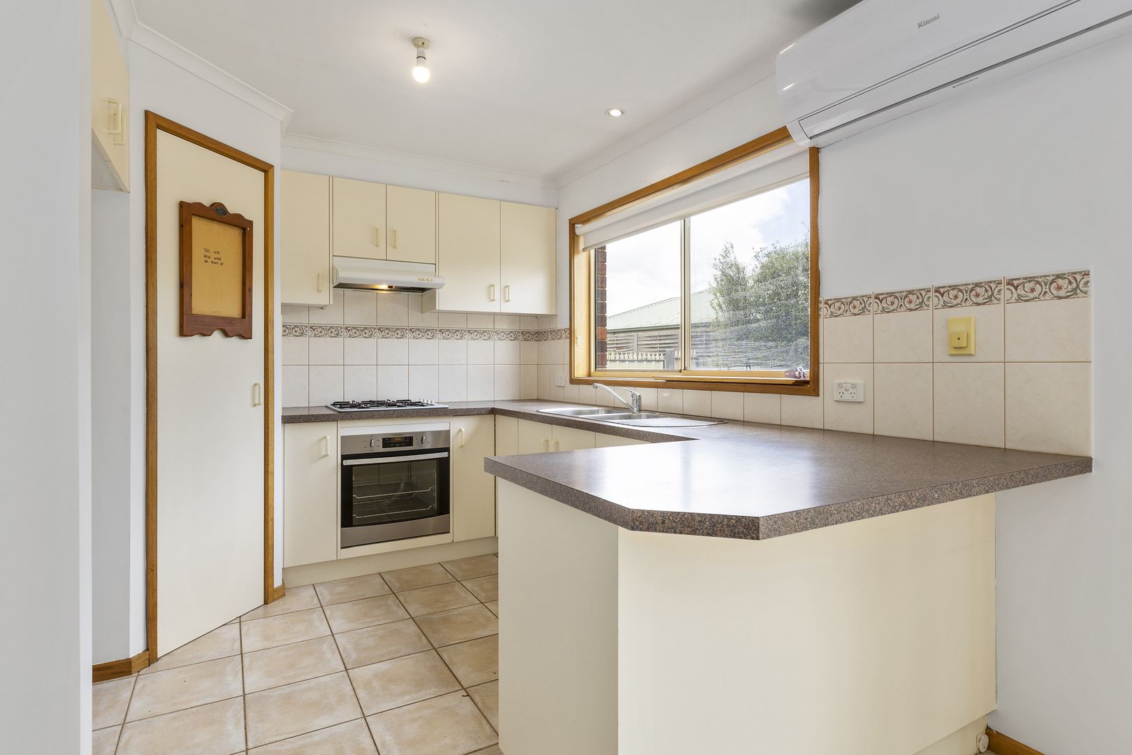 17 Looker Street, Lara VIC 3212 - House For Rent | Domain
