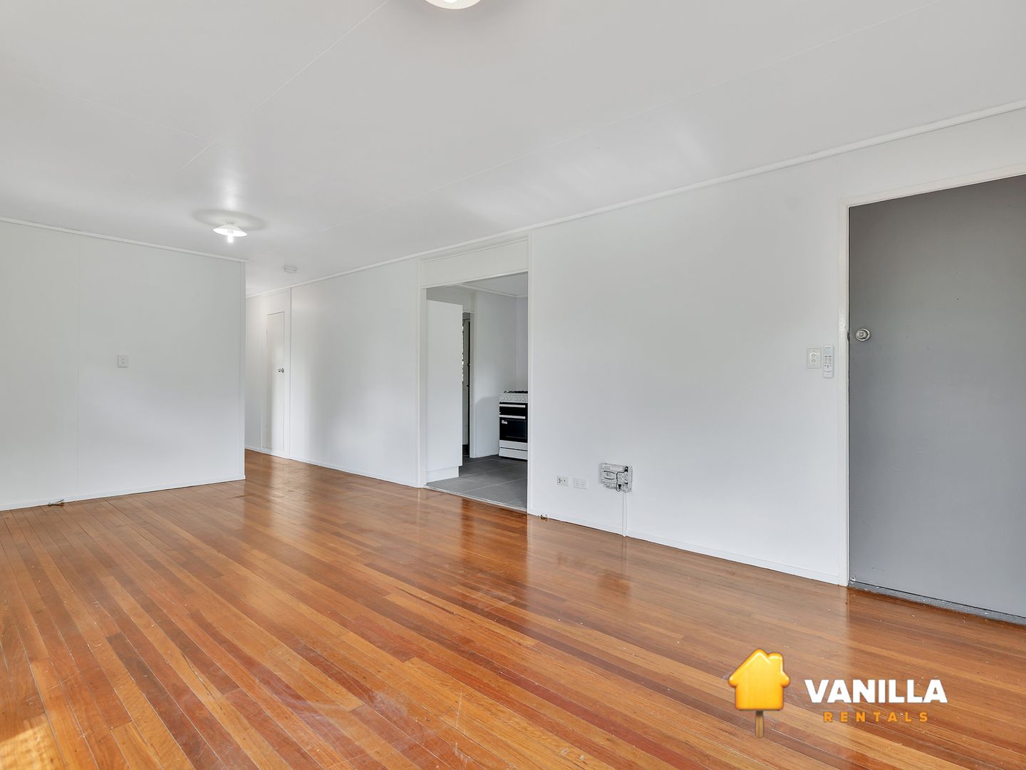 8 Overell Crescent, Riverview QLD 4303 - House For Rent | Domain