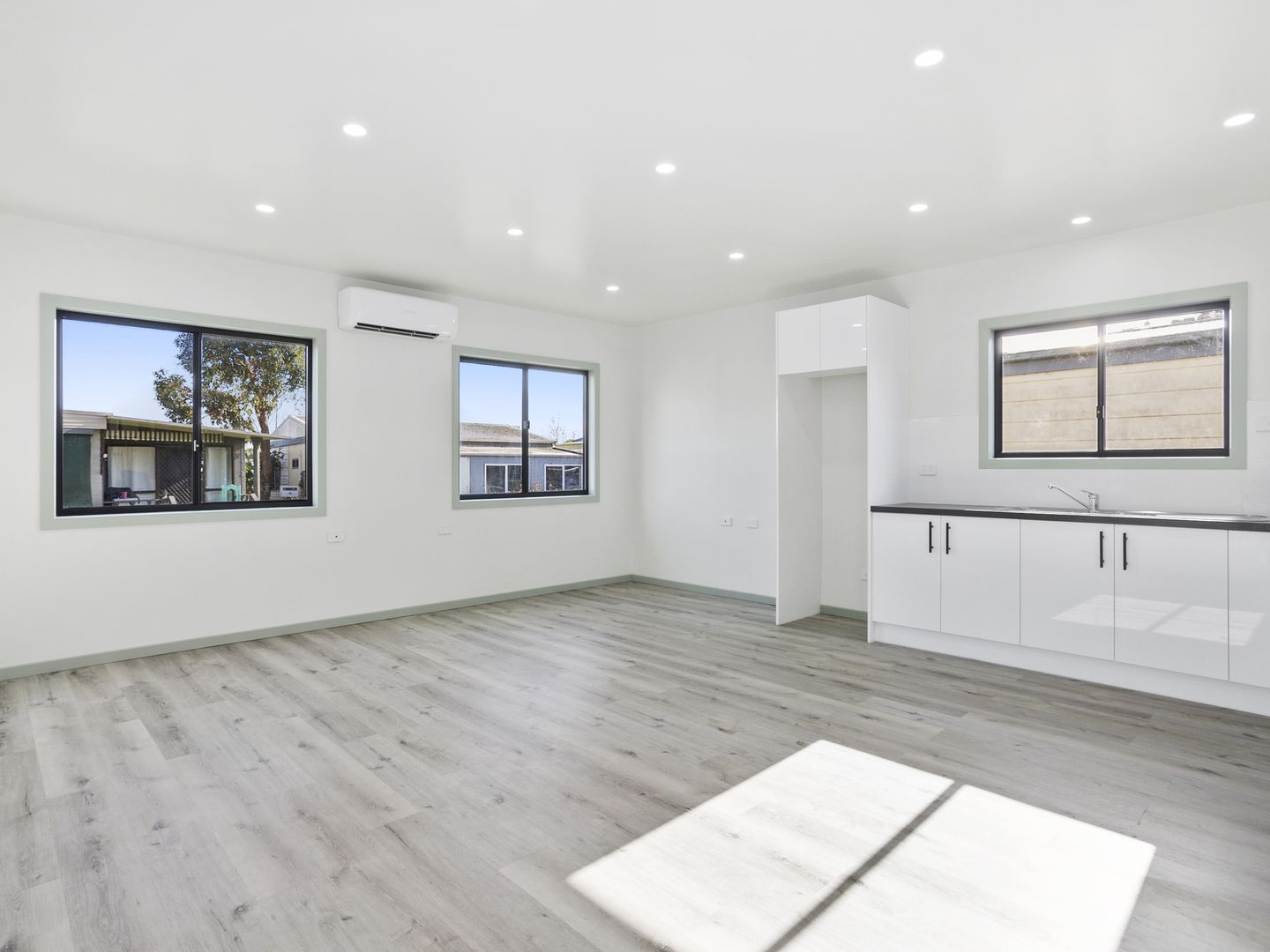 131 Nepean Highway, Dromana VIC 3936 | Domain