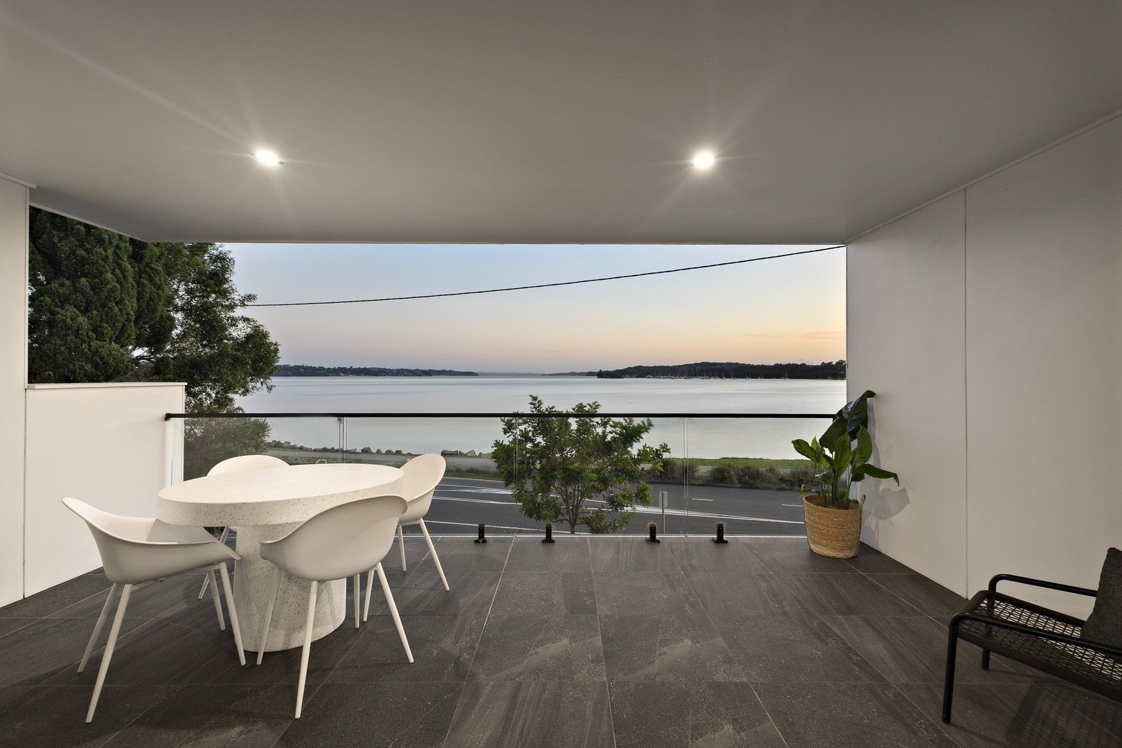 2/198 The Esplanade, Speers Point NSW 2284 | Domain