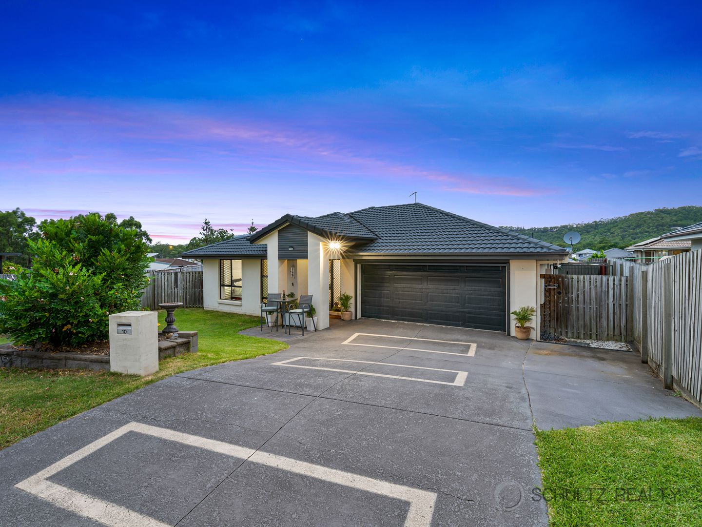 10 Vista Circuit, Bahrs Scrub QLD 4207 | Domain