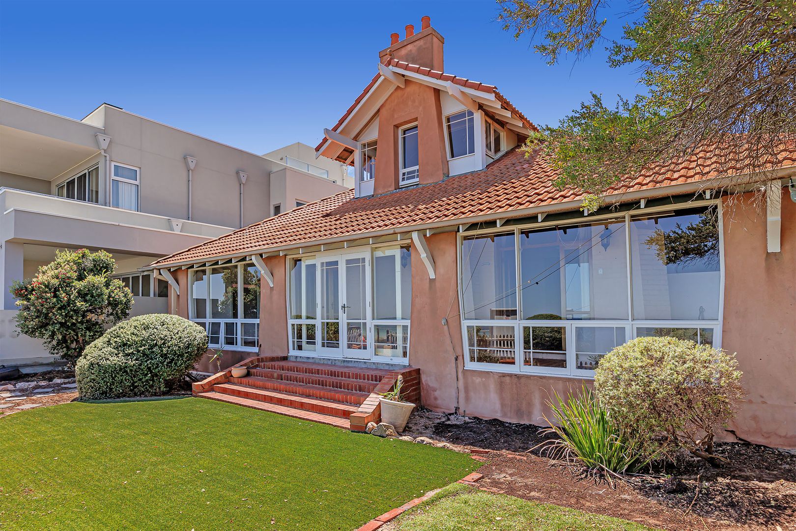 55 Esplanade, Henley Beach South SA 5022 - House For Rent | Domain