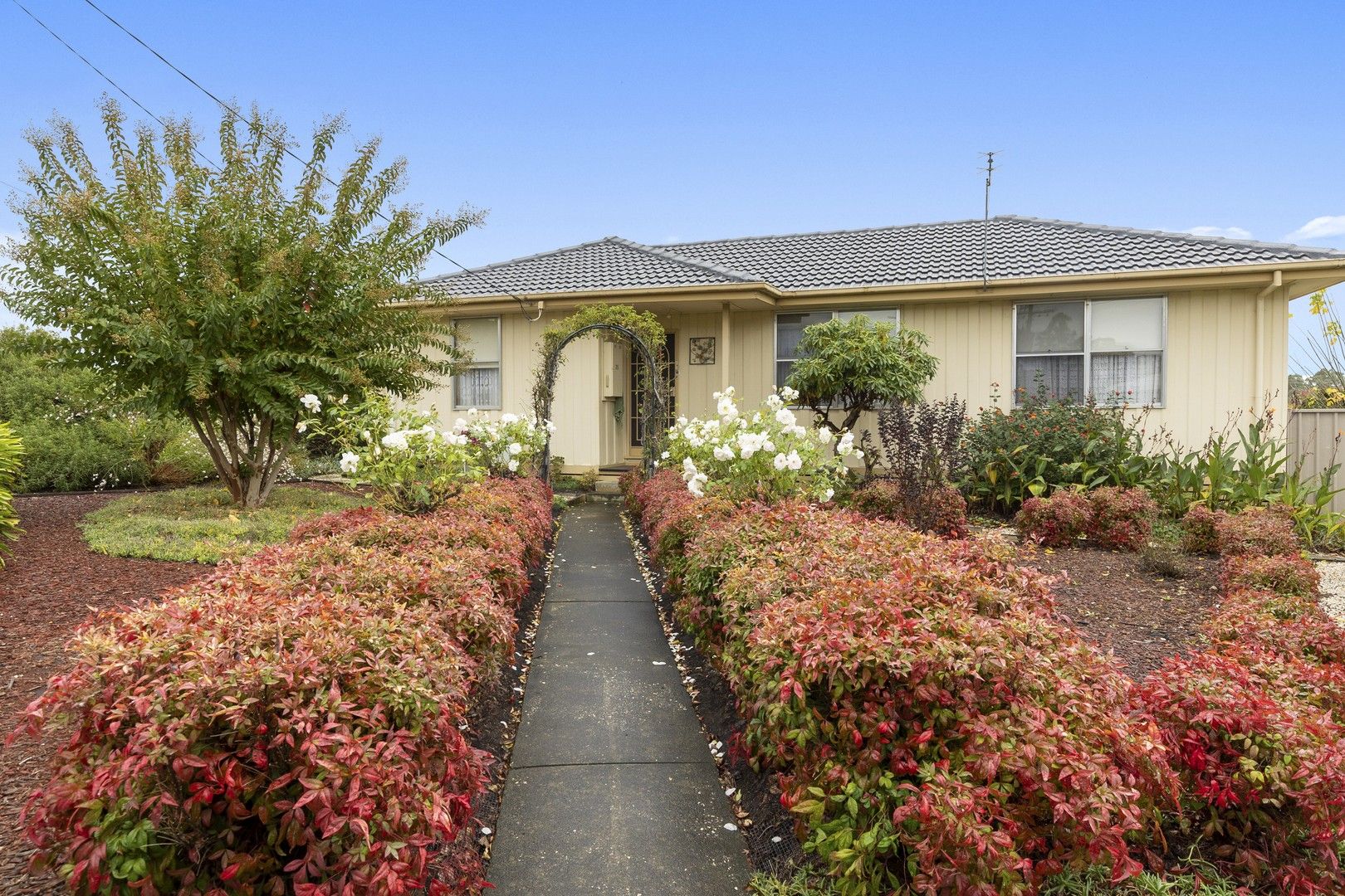 Sold 25 Sinclair Crescent, Seymour VIC 3660 on 18 Jun 2023 - 2018516596 ...