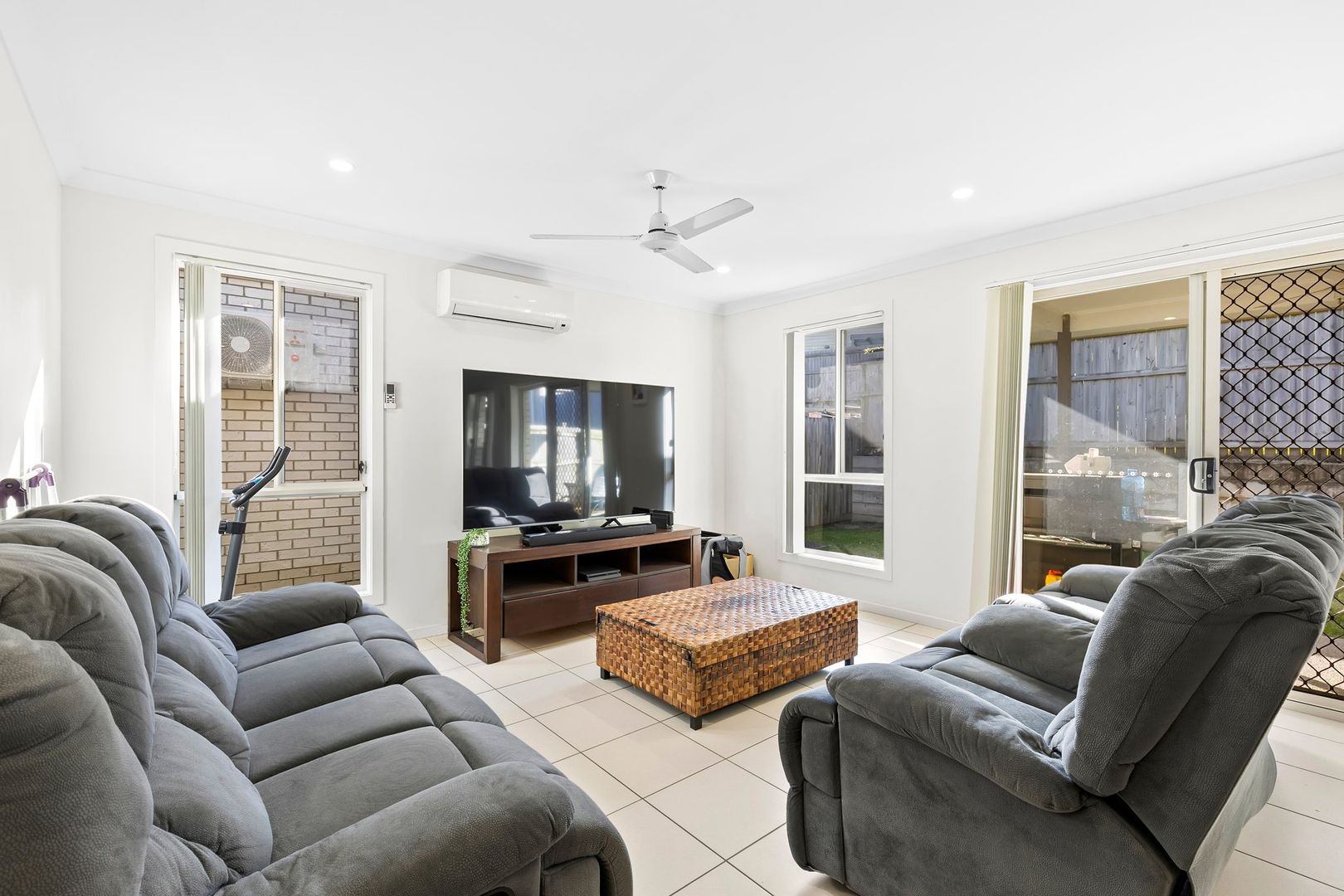 82 Flora Terrace, Pimpama QLD 4209 - House For Rent | Domain