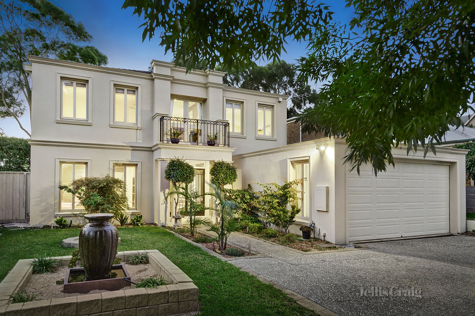 48 Huntingtower Crescent, Mount Waverley | Property History & Address ...