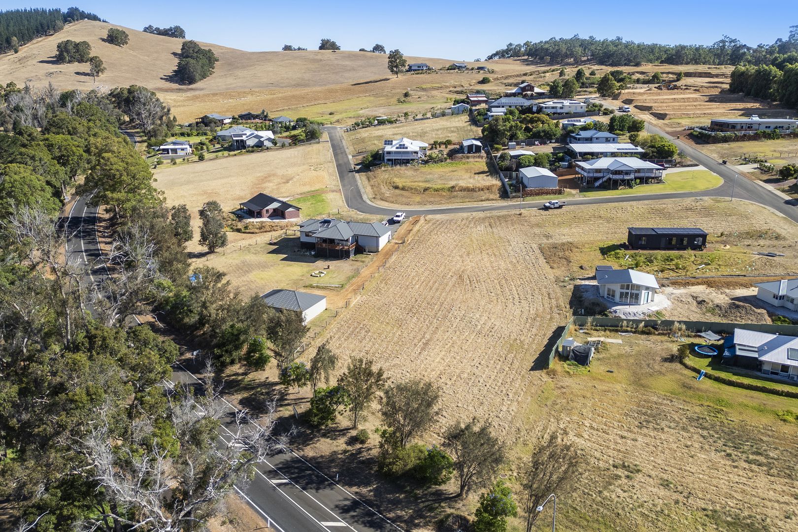 1 Diggers Green, Nannup WA 6275 | Domain