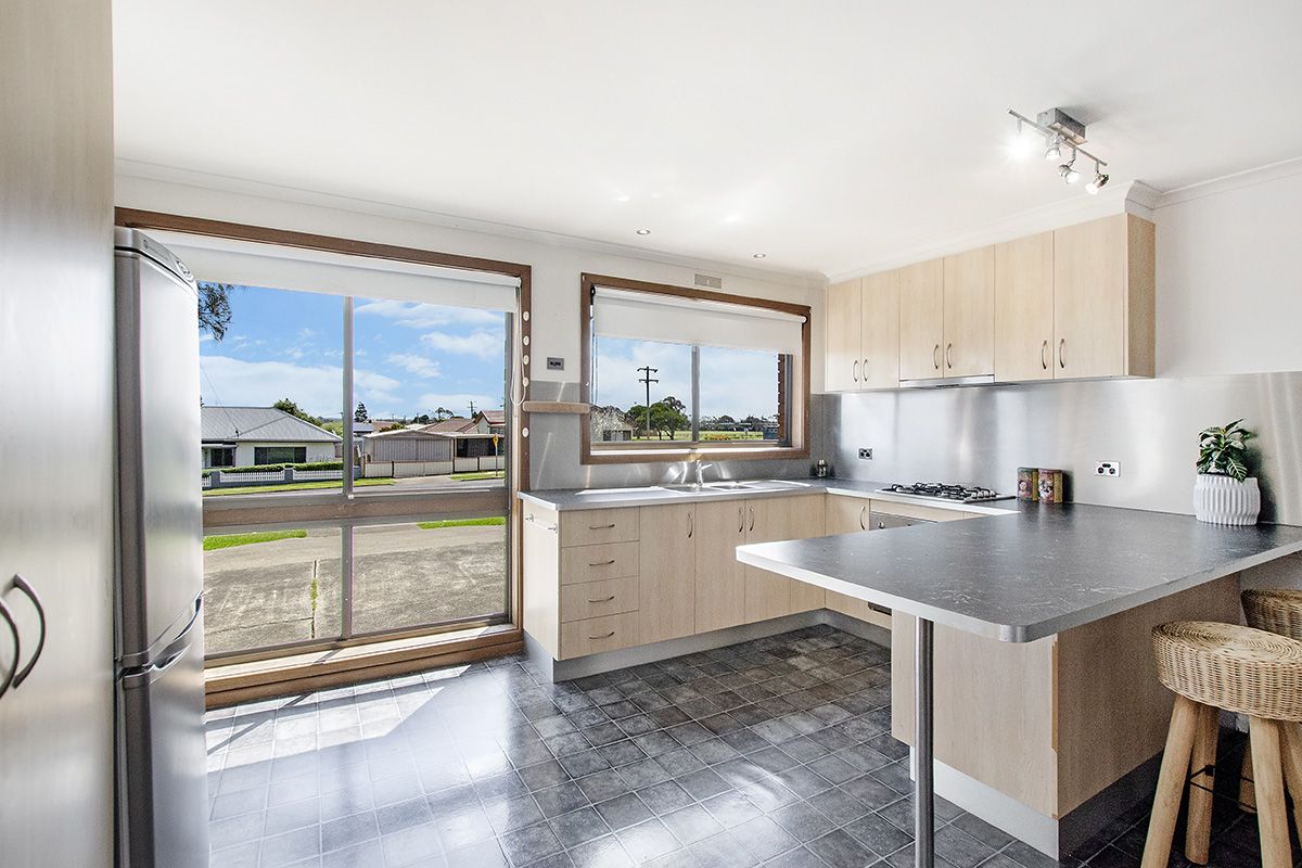 4/11 Wade Street, Portland VIC 3305 | Domain