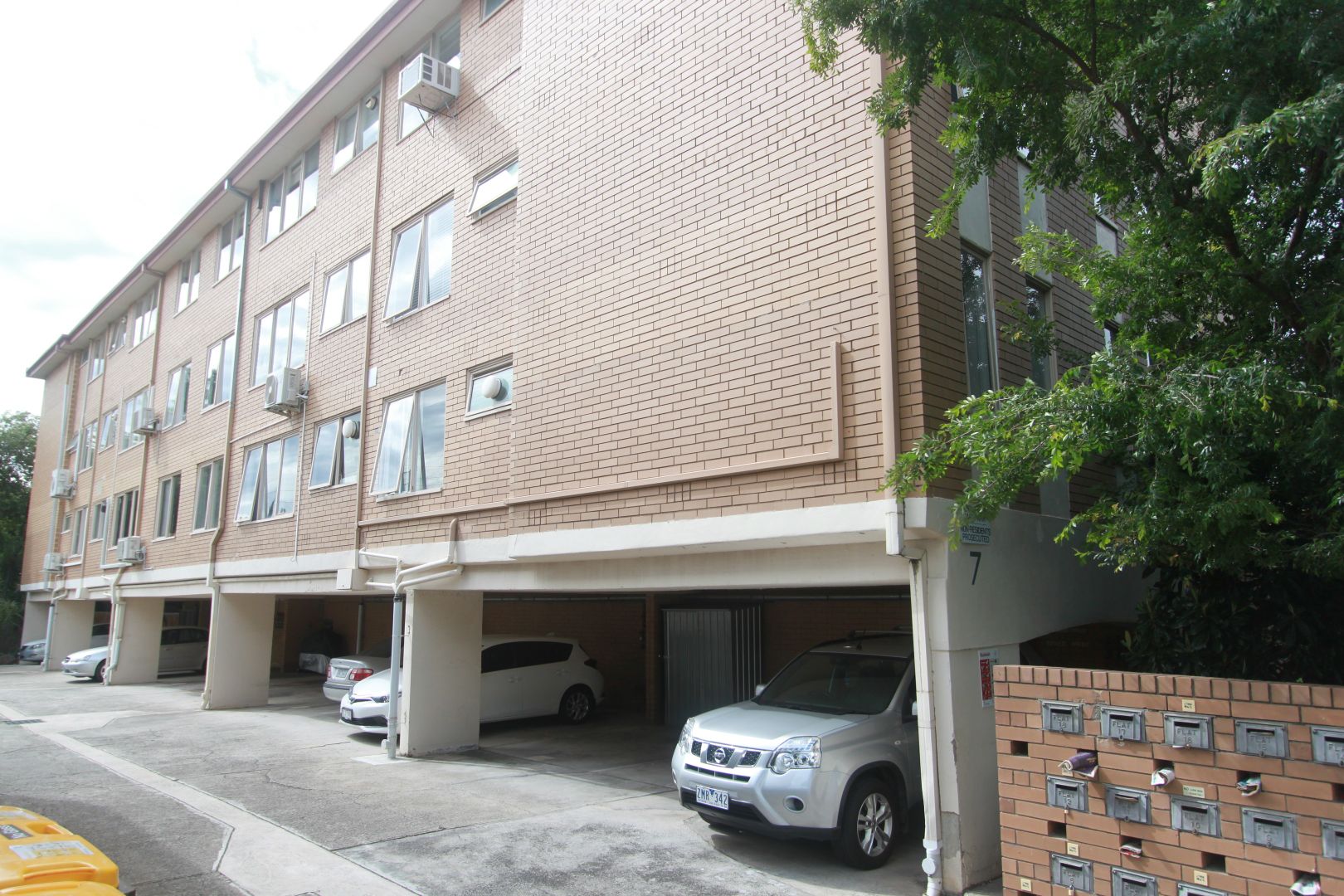 2/7 Adam Street, Richmond VIC 3121 - Apartment For Rent | Domain