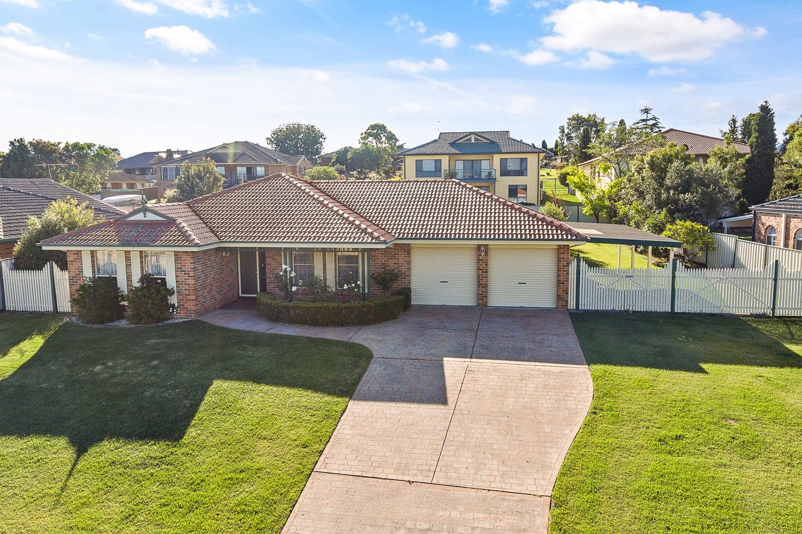 Sold 12 Robinia Close, Largs NSW 2320 on 13 Feb 2023 - 2018176979 | Domain