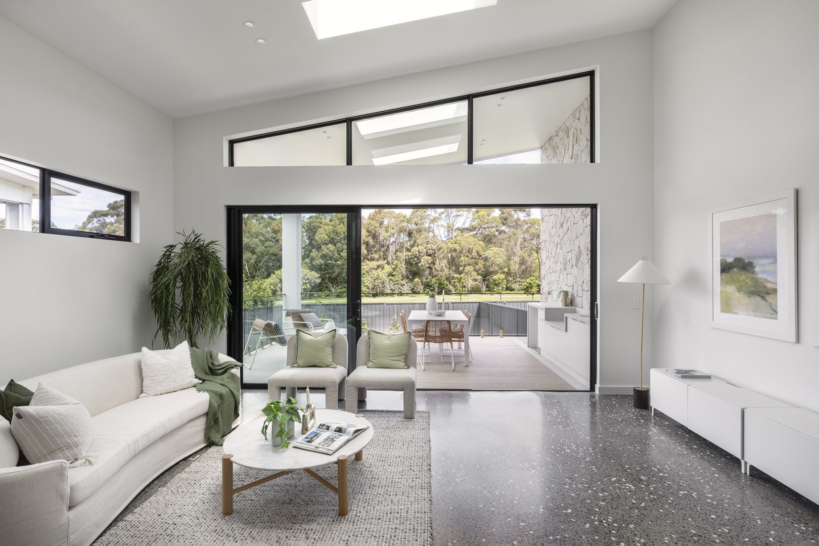 9a Westmacott Parade, Bulli NSW 2516 | Domain