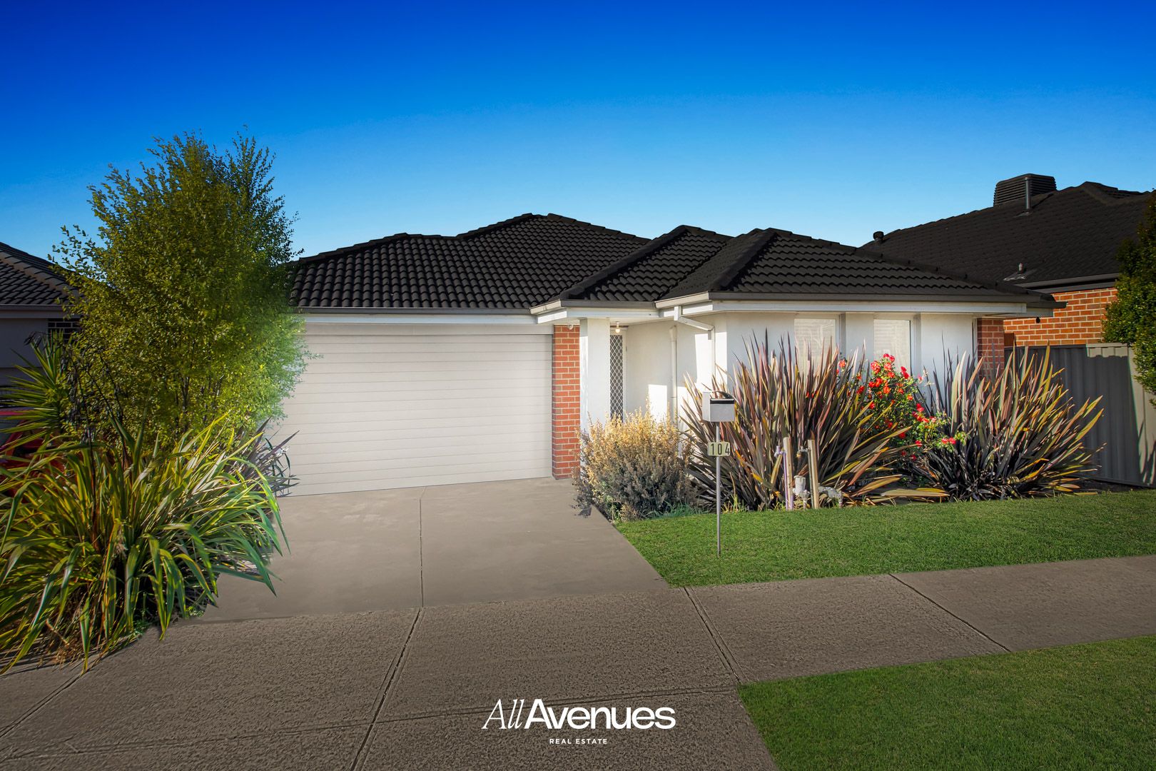 104 Linsell Boulevard, Cranbourne East VIC 3977 | Domain