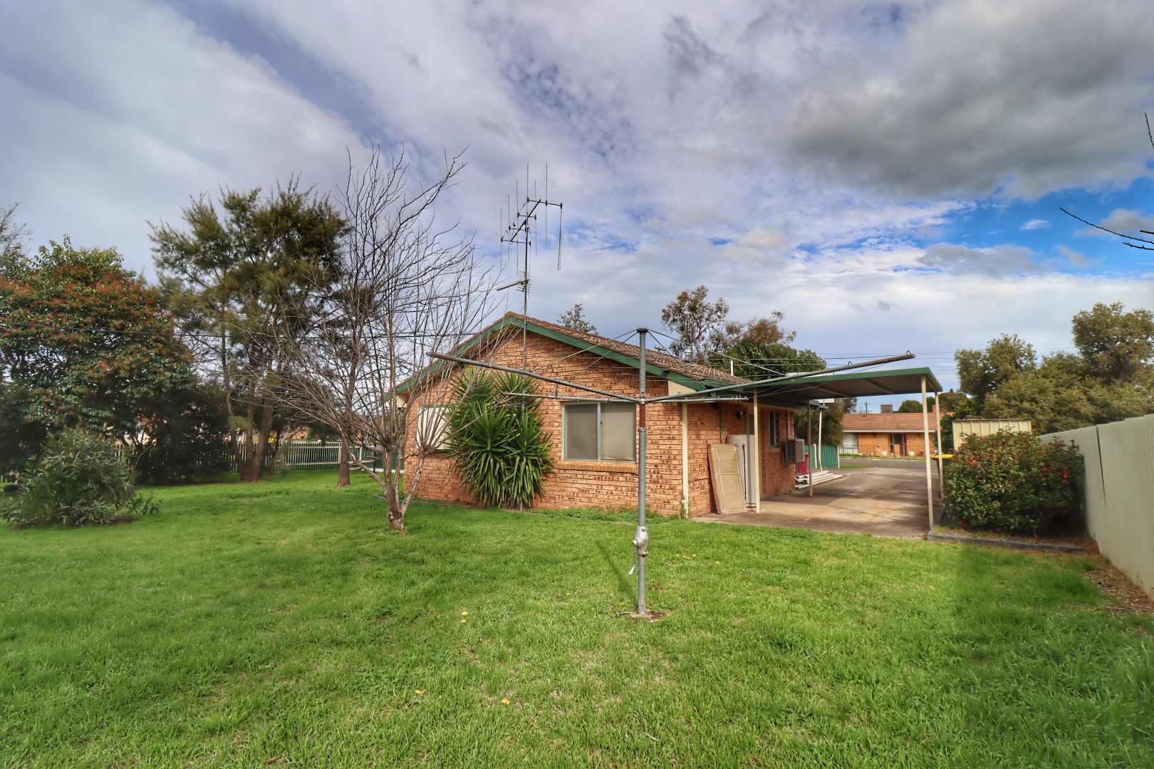 2/6 Cooyal Street, Cowra NSW 2794 - Apartment For Rent - $280 | Domain