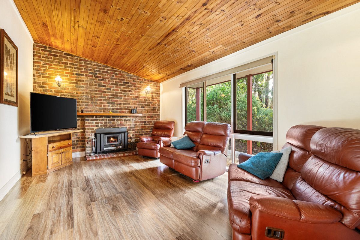 40 Moffats Road, Dereel VIC 3352 - House for Sale | Domain