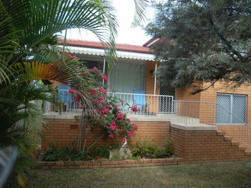 10 Baringa Street, Clontarf | Property History & Address Research | Domain