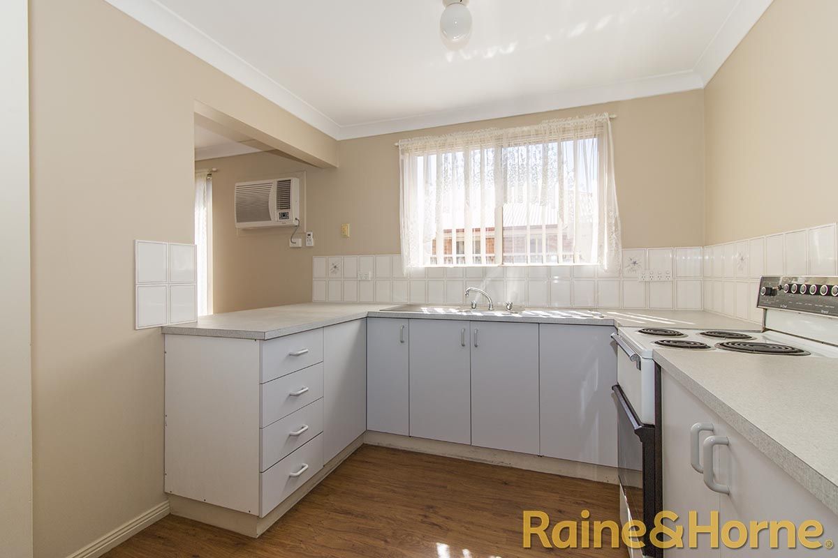 2/12 Marsden Street, Dubbo NSW 2830 - Apartment For Rent - $340 | Domain