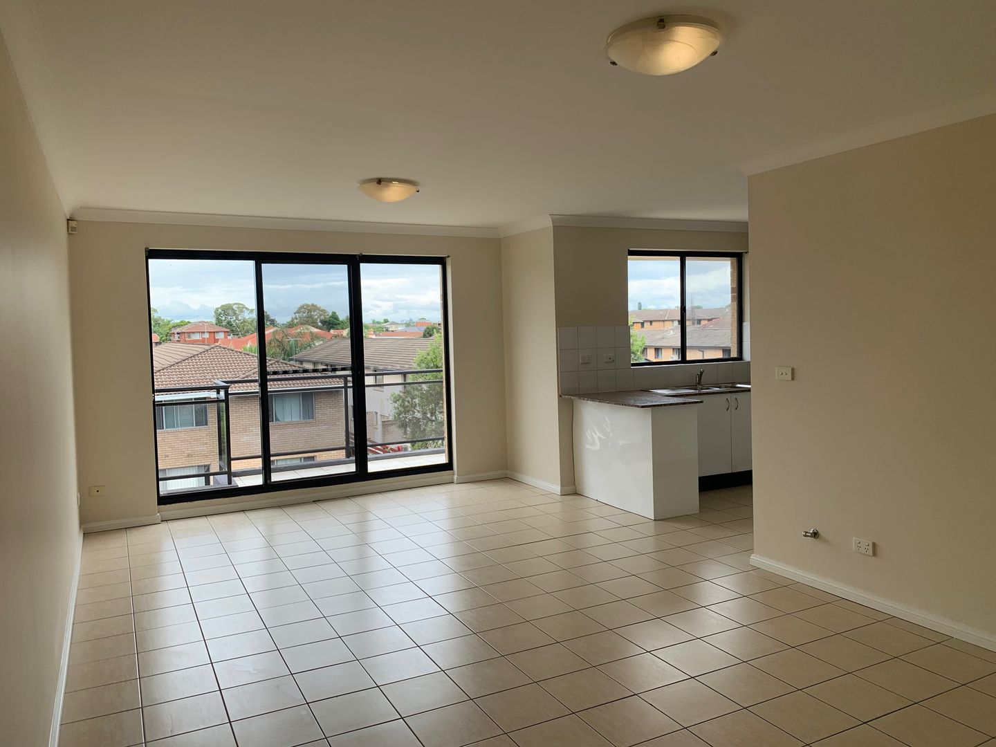 11/41-43 Kenyon Street, Fairfield NSW 2165 - Apartment For Rent | Domain