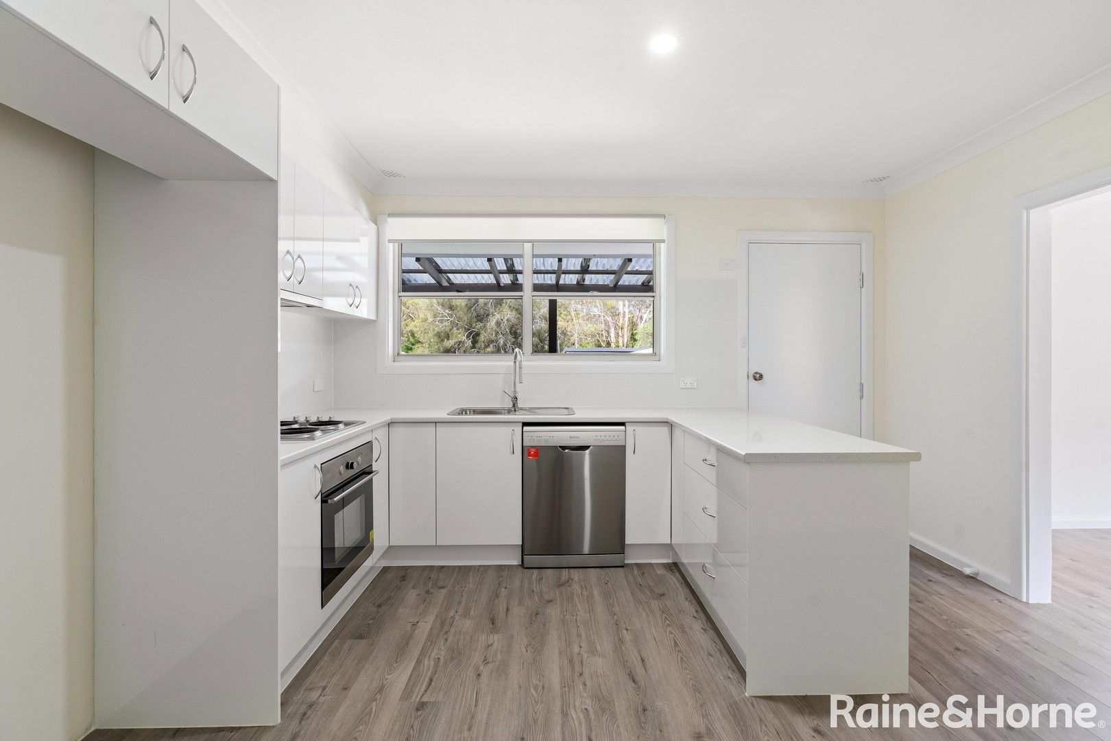 24 Lynnette Cres, East Gosford NSW 2250 - House For Rent - $595 | Domain