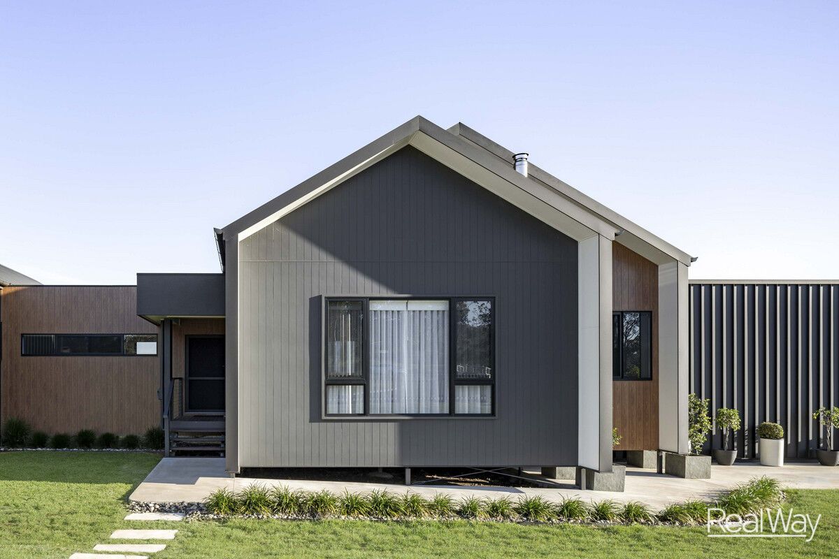 2 Summit Drive, Mount Rascal QLD 4350 | Domain