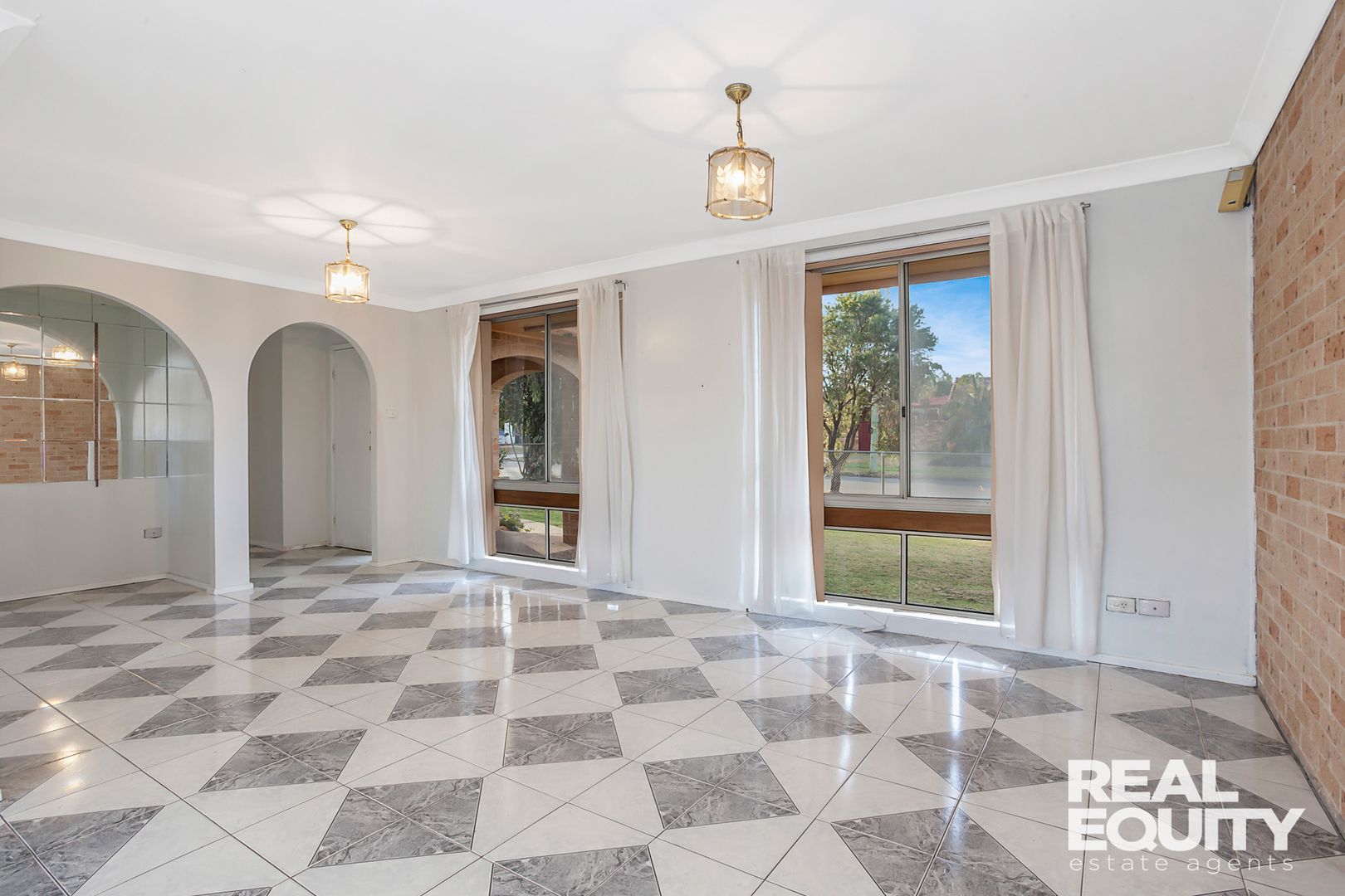 6 Balanada Avenue, Chipping Norton NSW 2170 - House For Rent | Domain