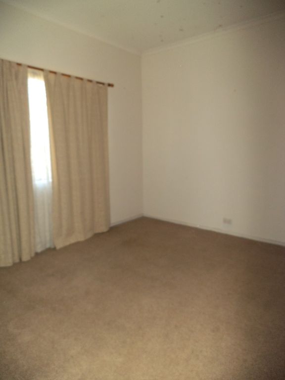 10 Hicks Court, Traralgon | Property History & Address Research | Domain