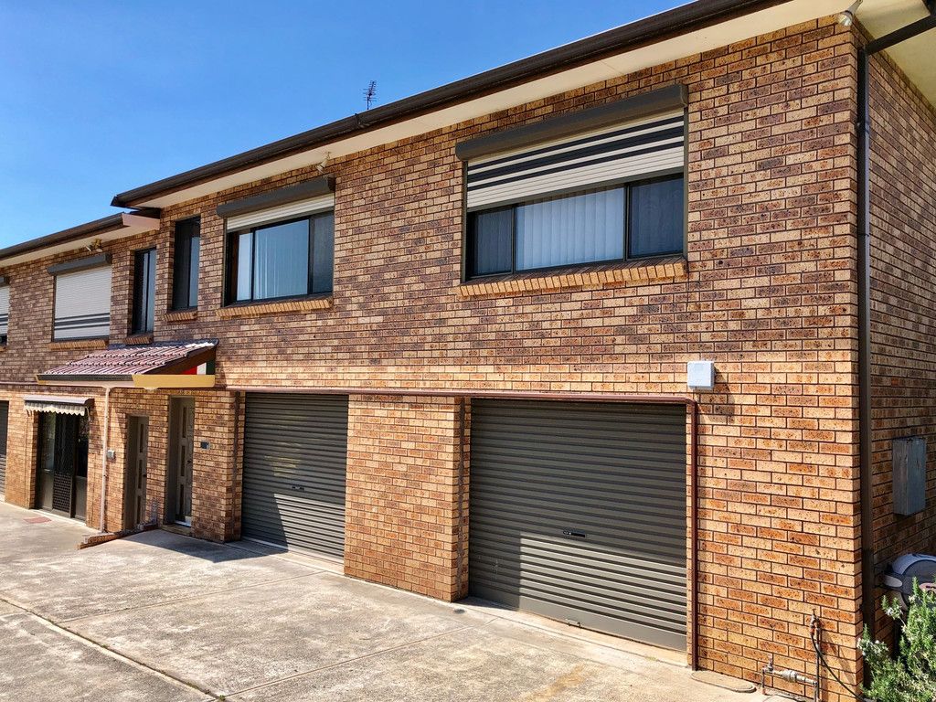 3/54 Bridge Street, Coniston NSW 2500 - Townhouse For Rent | Domain