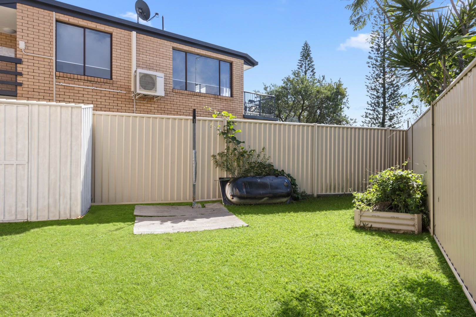 6/10 Angie Court, Mermaid Waters QLD 4218 | Domain