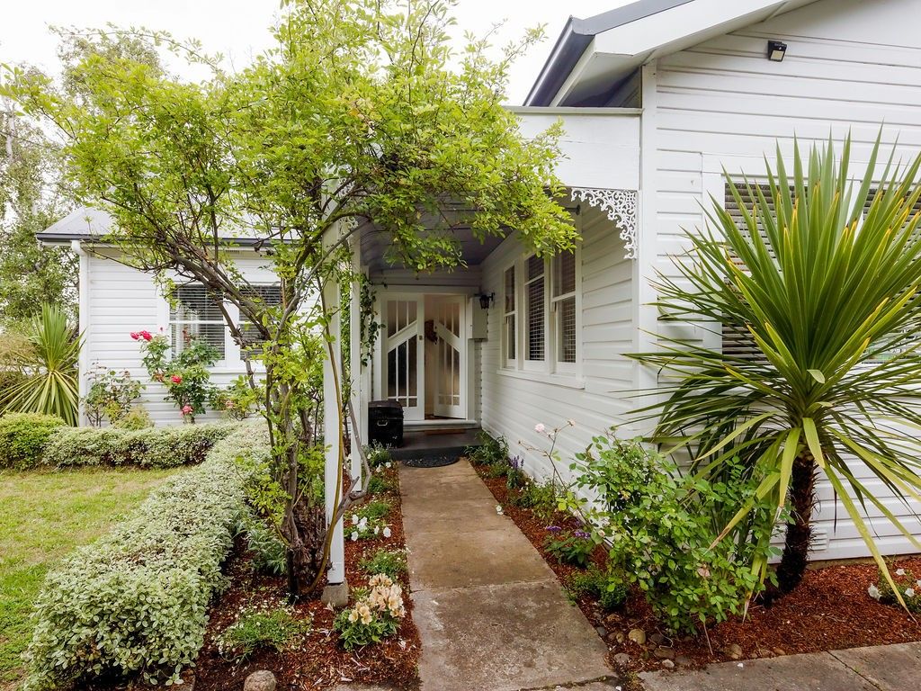 82 Wenvoe Street, Devonport TAS 7310 | Domain