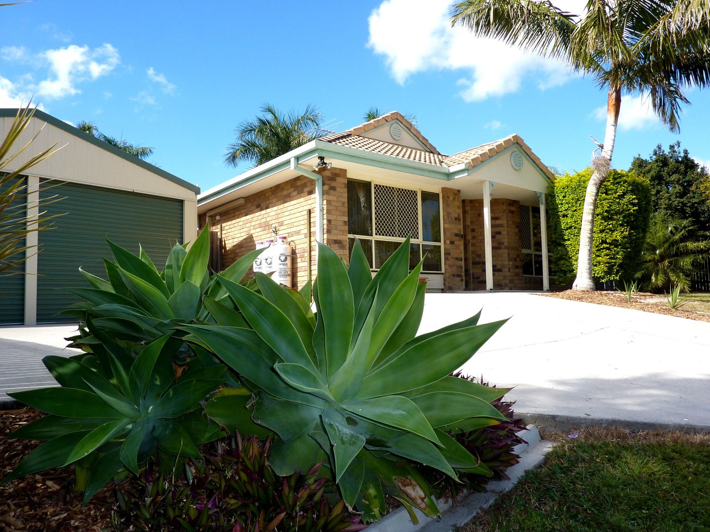 13 Paramount Drive, Warner | Property History & Address Research | Domain