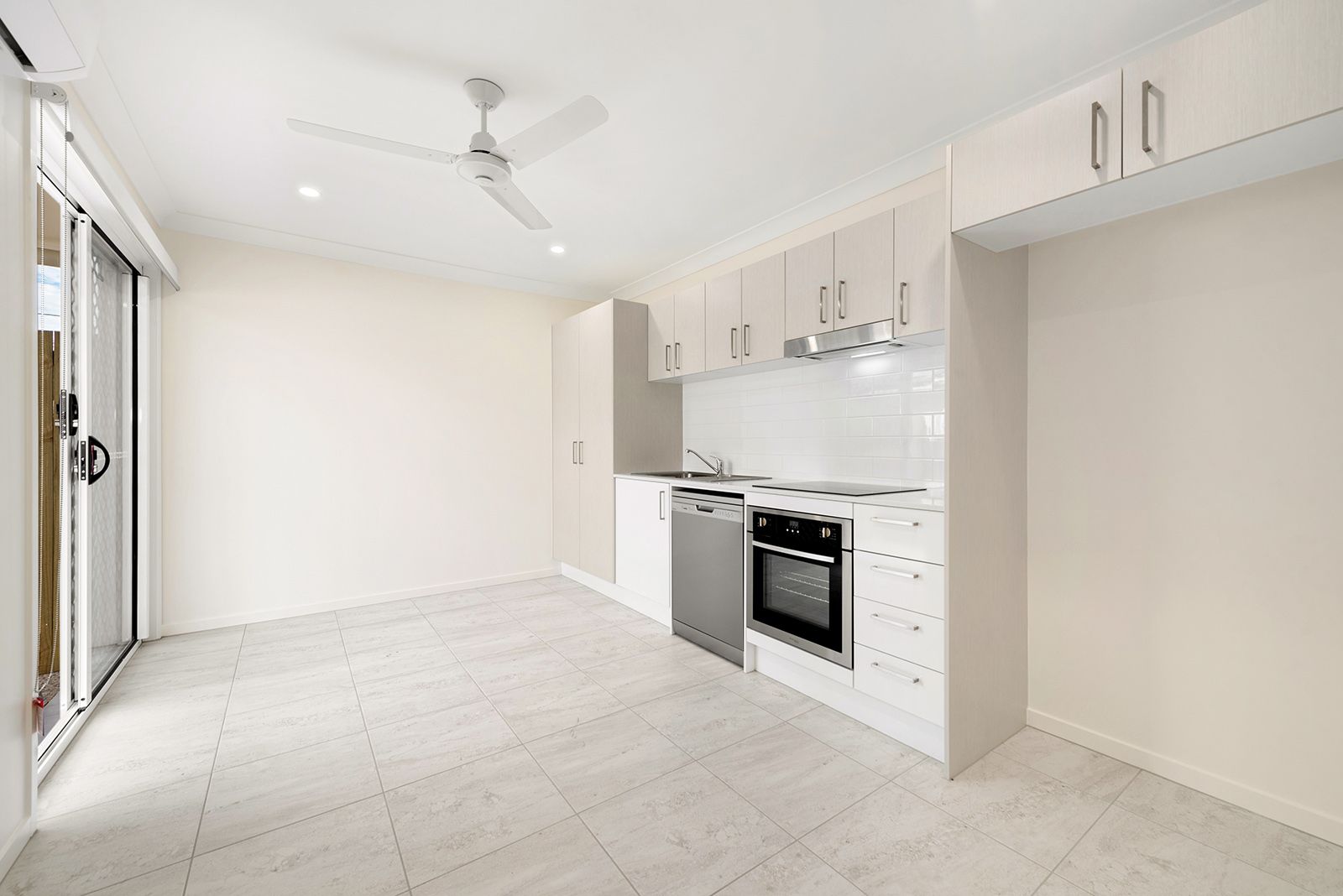 2/22 Elijah Crescent, Redbank Plains QLD 4301 - Duplex For Rent - $360 ...